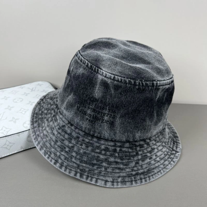 Bargain Maison Margiela Caps
