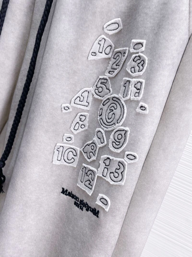 Accurate model Maison Margiela Long Pants