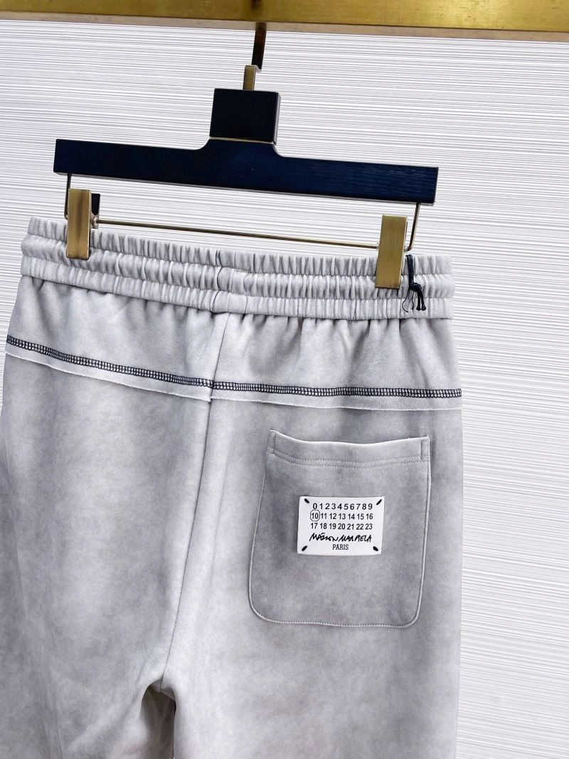 Accurate model Maison Margiela Long Pants