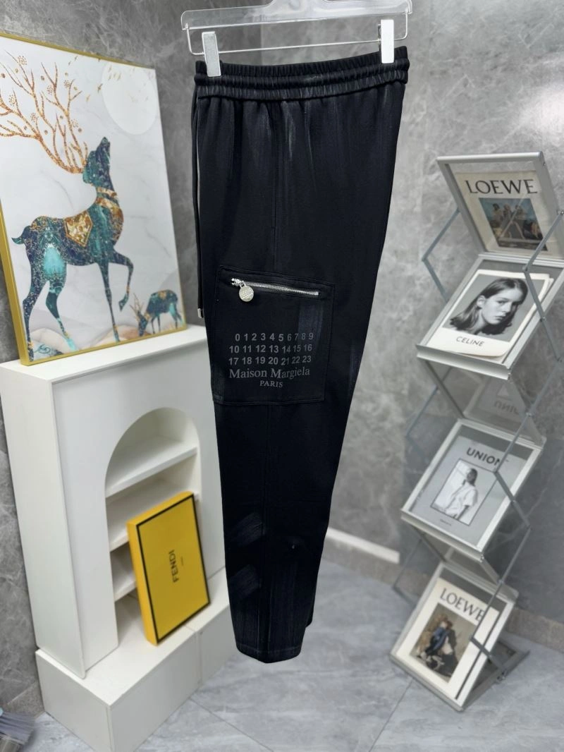 Accurate model Maison Margiela Long Pants