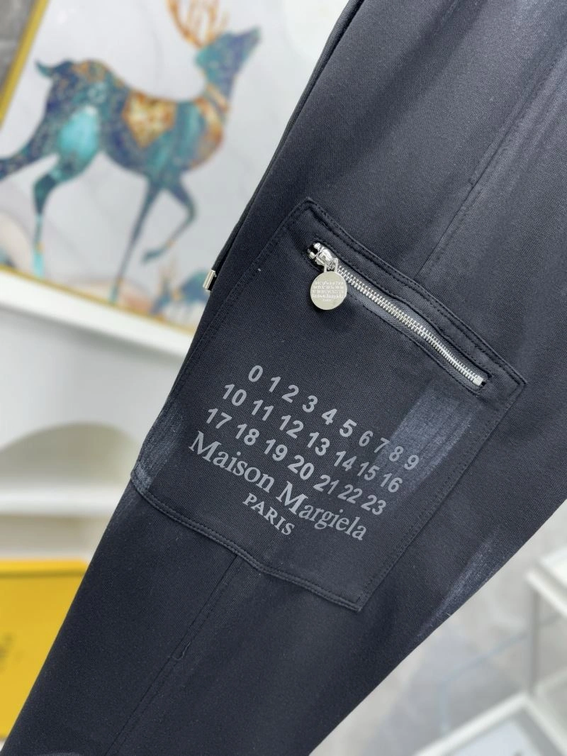 Accurate model Maison Margiela Long Pants