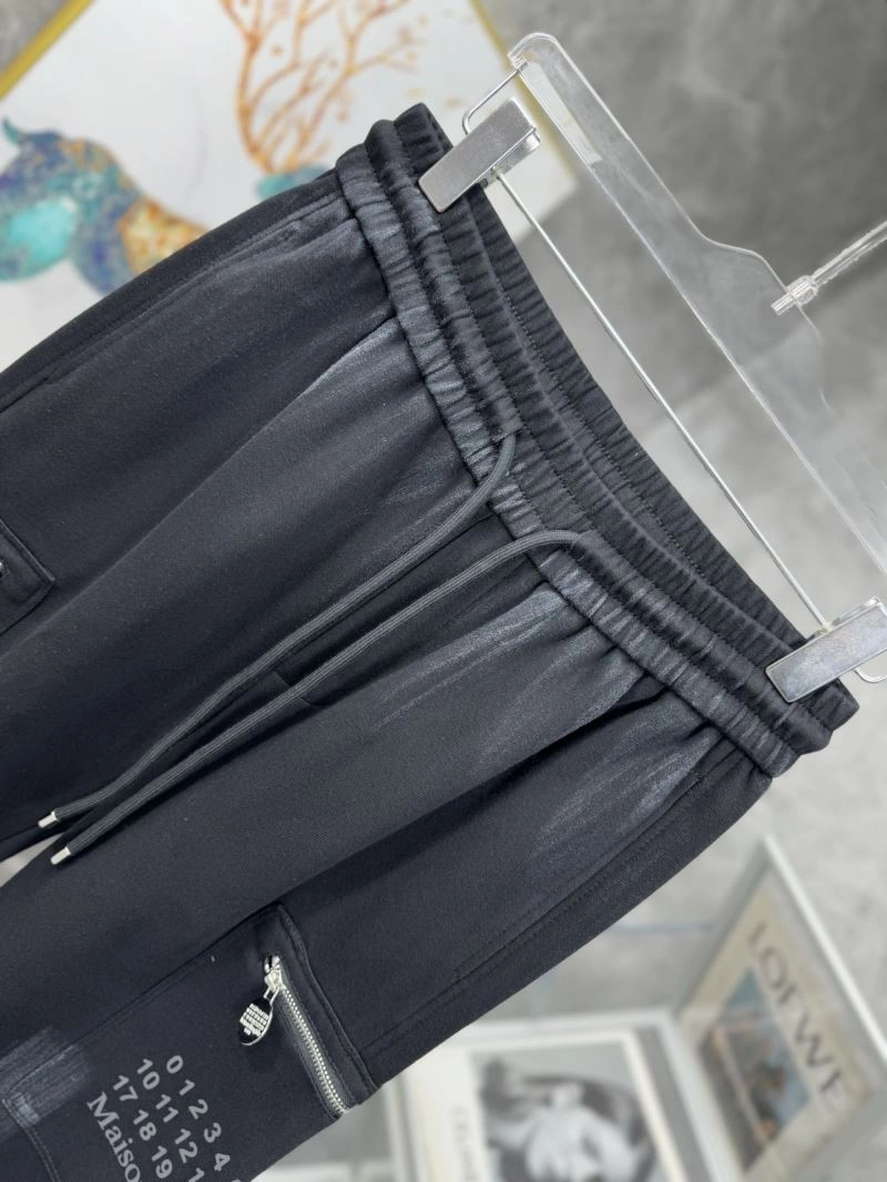 Accurate model Maison Margiela Long Pants