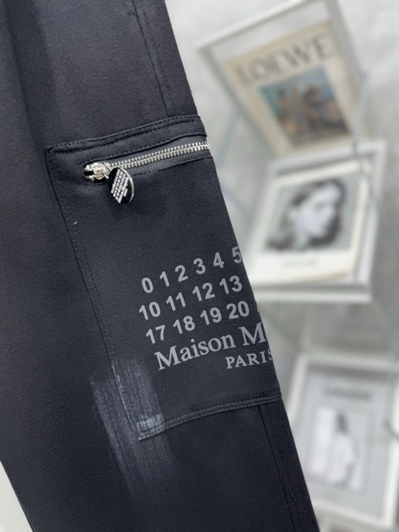 Accurate model Maison Margiela Long Pants