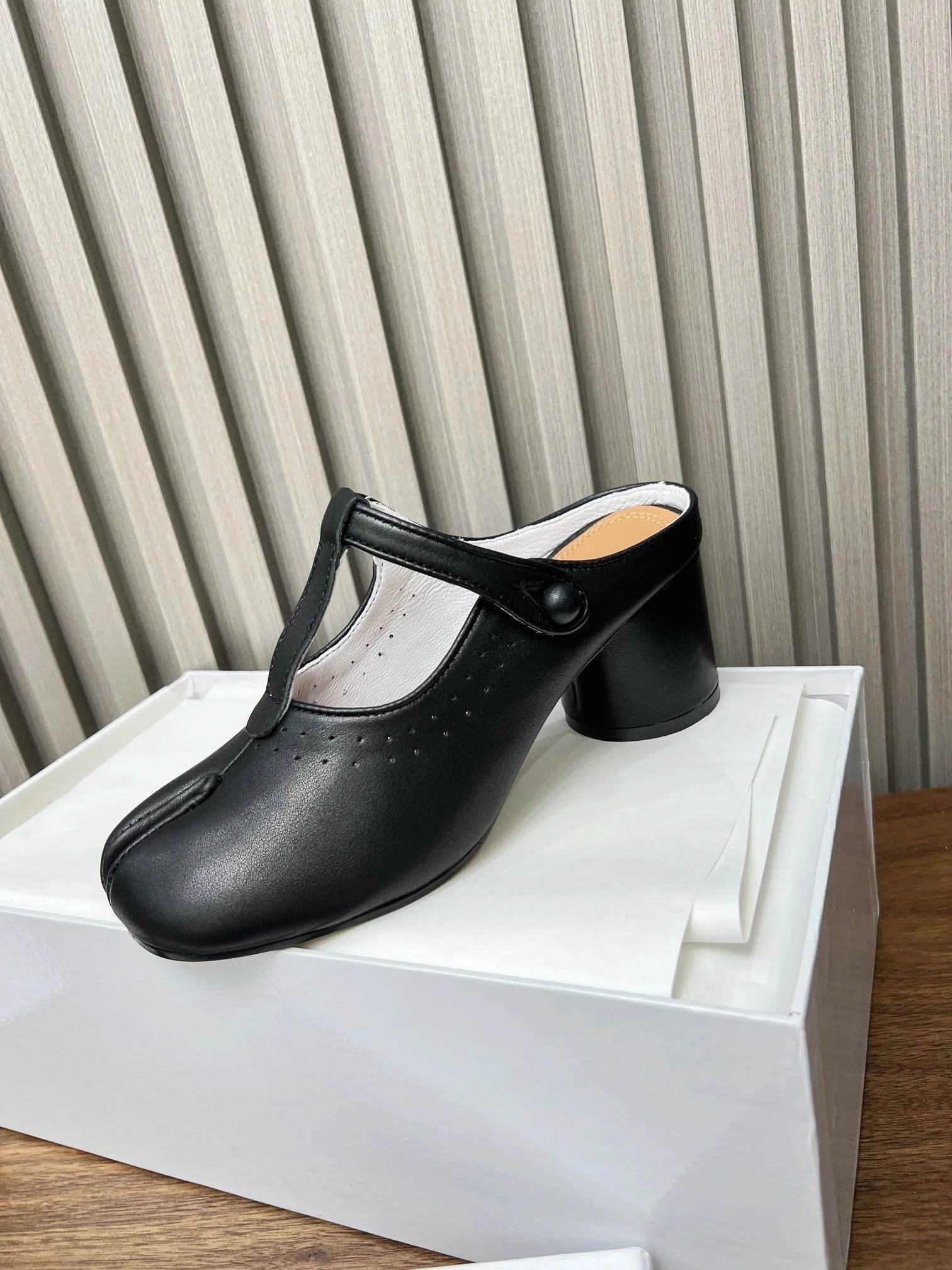Low-cost Maison Margiela Sandals