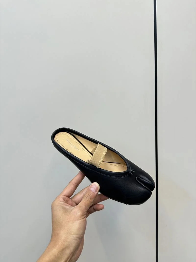 Indistinguishable Maison Margiela Sandals