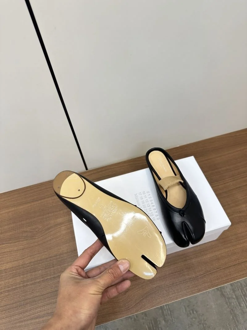 Indistinguishable Maison Margiela Sandals