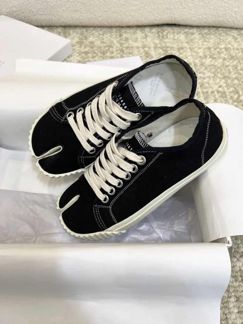 Top mirror Maison Margiela Shoes