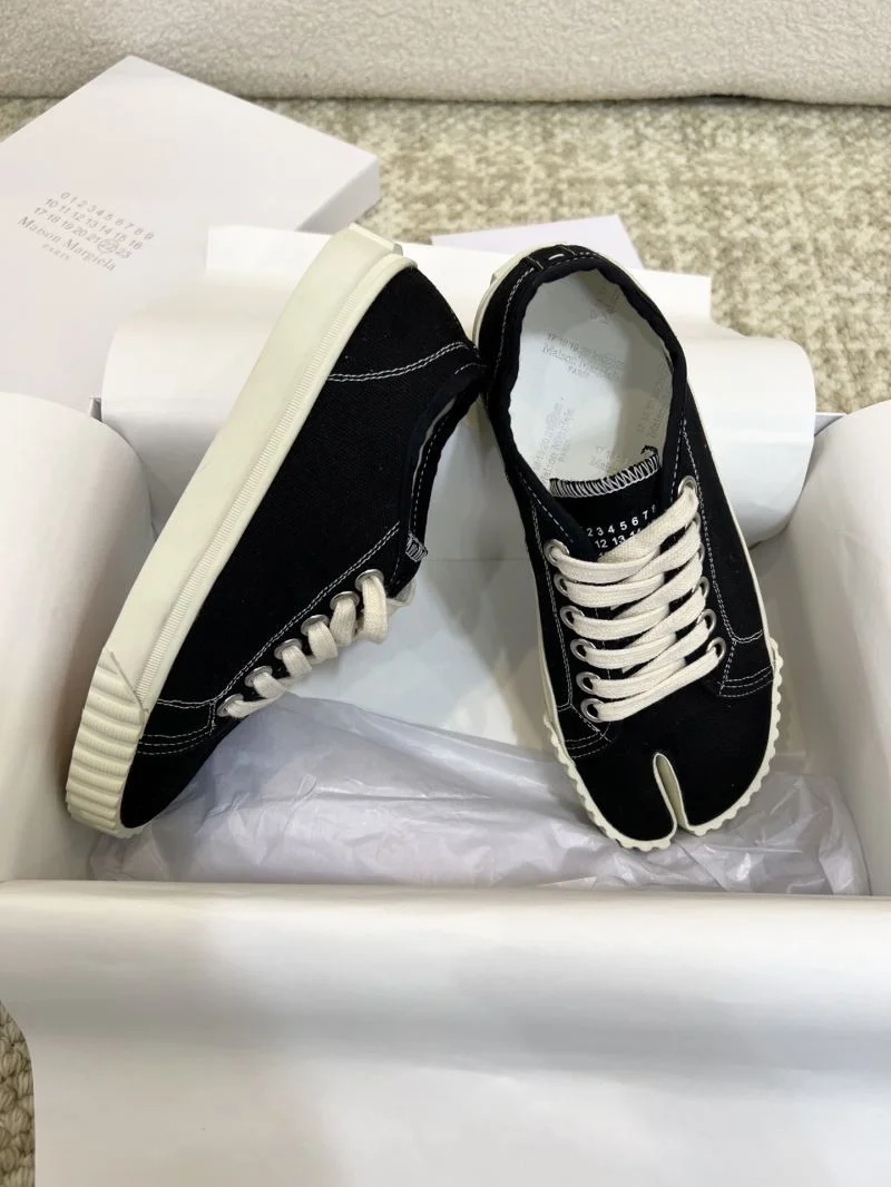 Top mirror Maison Margiela Shoes