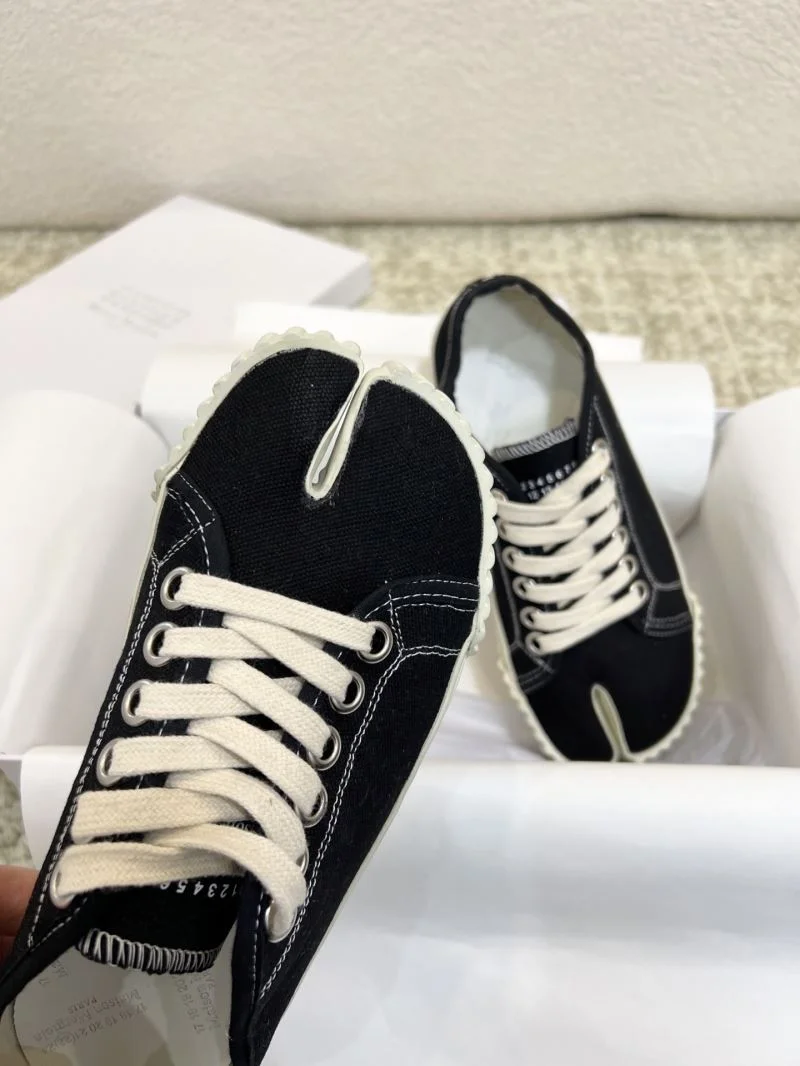 Top mirror Maison Margiela Shoes