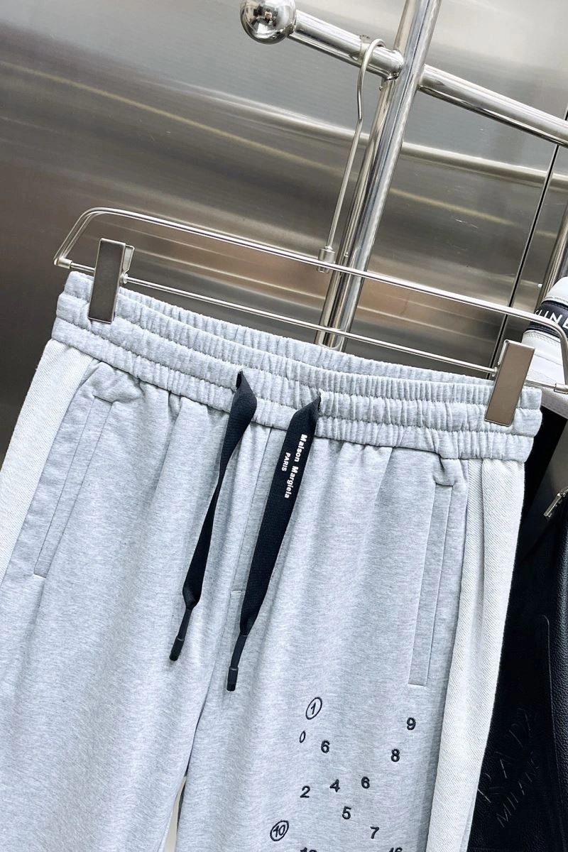 Value-priced Maison Margiela Short Pants