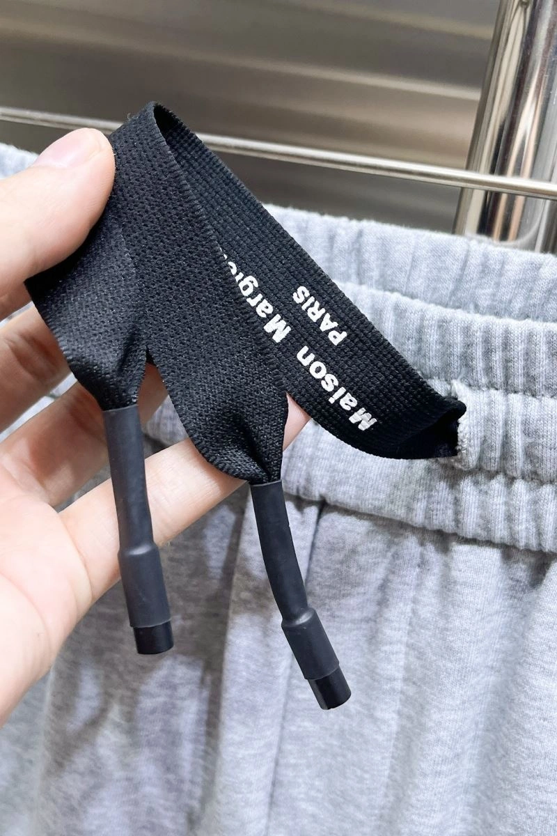 Value-priced Maison Margiela Short Pants