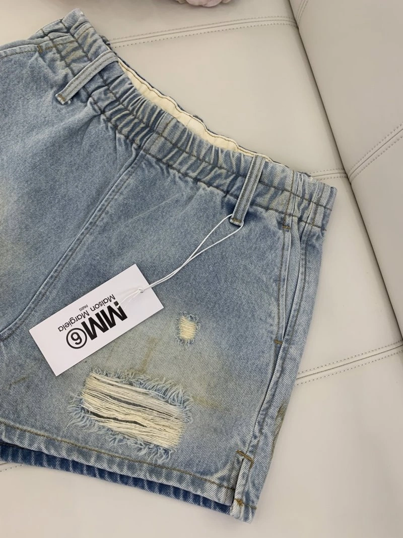 Value-priced Maison Margiela Short Pants
