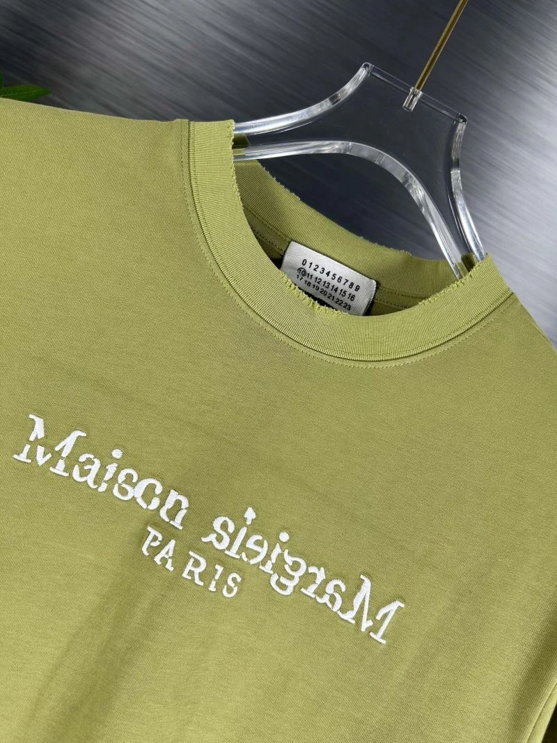Indistinguishable Maison Margiela T-Shirts