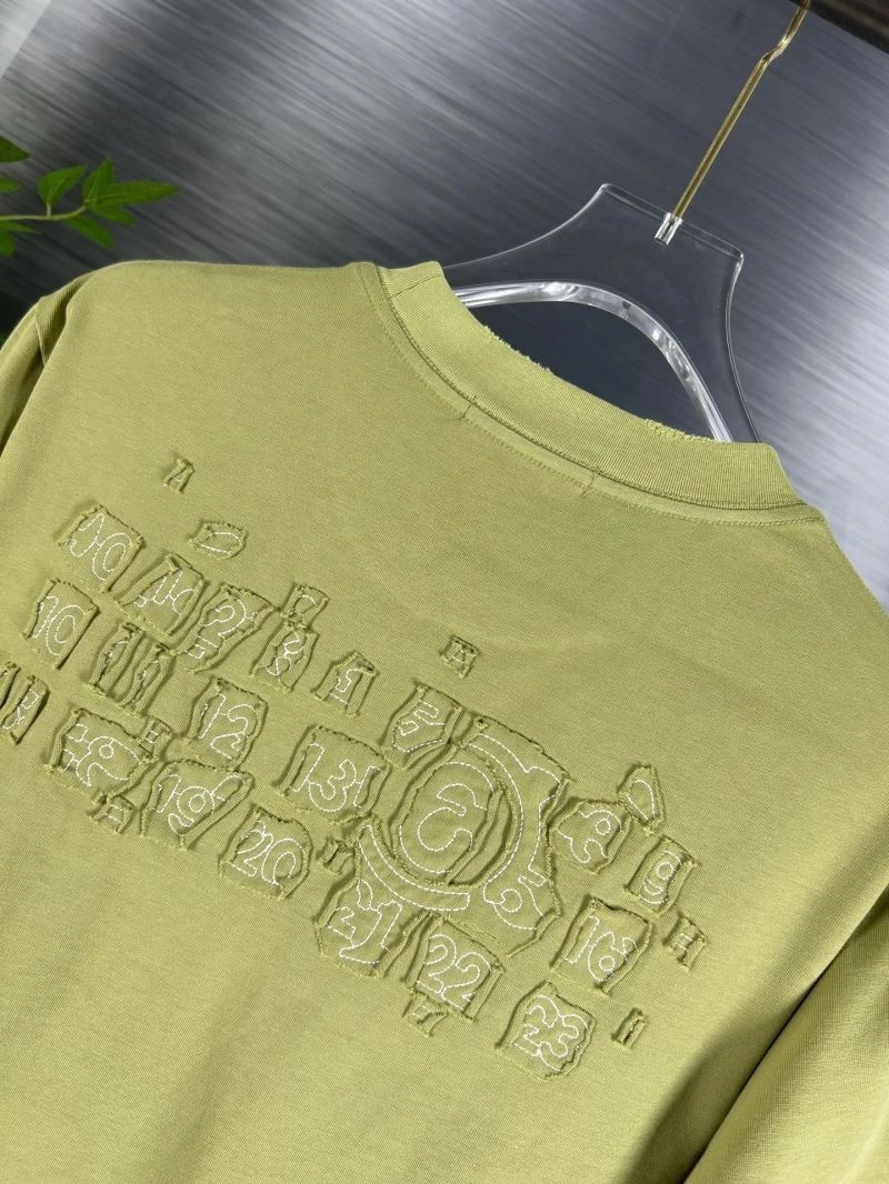 Indistinguishable Maison Margiela T-Shirts