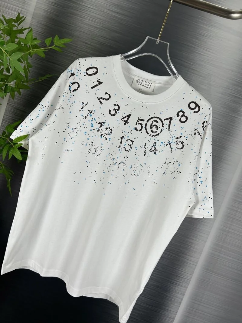 Accurate model Maison Margiela T-Shirts