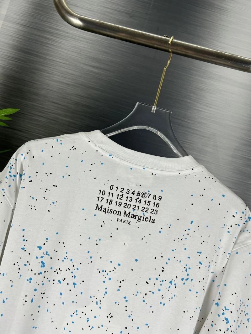 Accurate model Maison Margiela T-Shirts