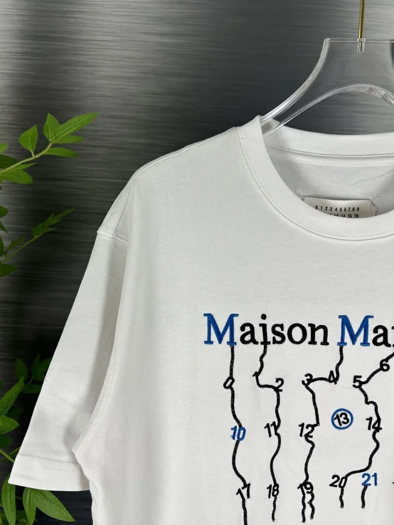 Indistinguishable Maison Margiela T-Shirts
