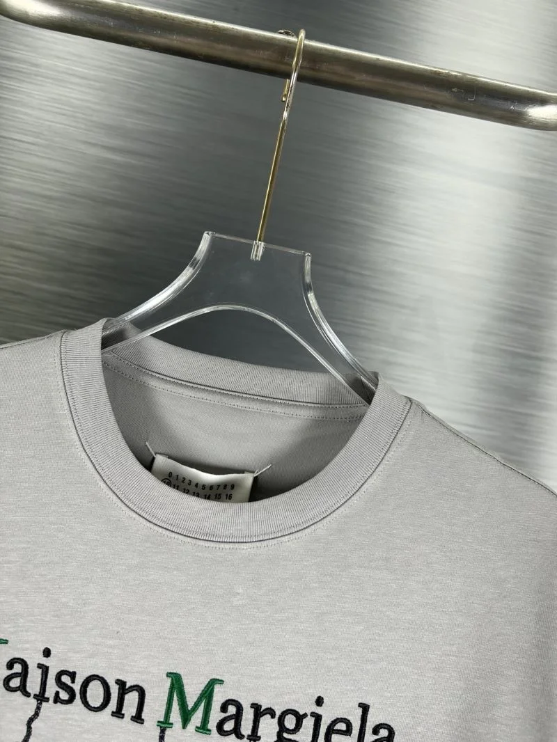 Exact replica Maison Margiela T-Shirts