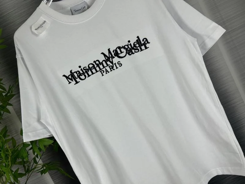 Indistinguishable Maison Margiela T-Shirts