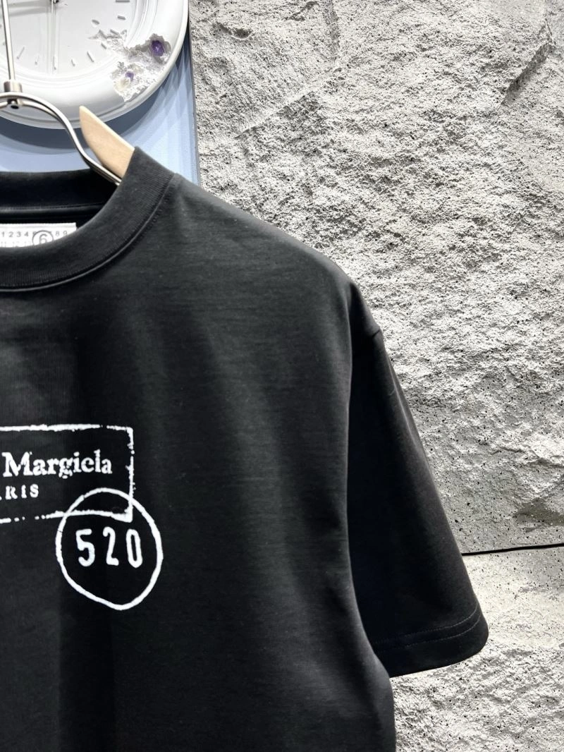 Accurate model Maison Margiela T-Shirts