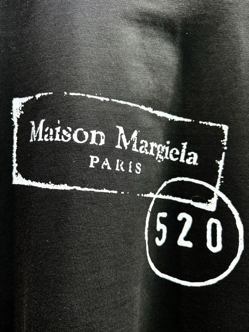 Accurate model Maison Margiela T-Shirts