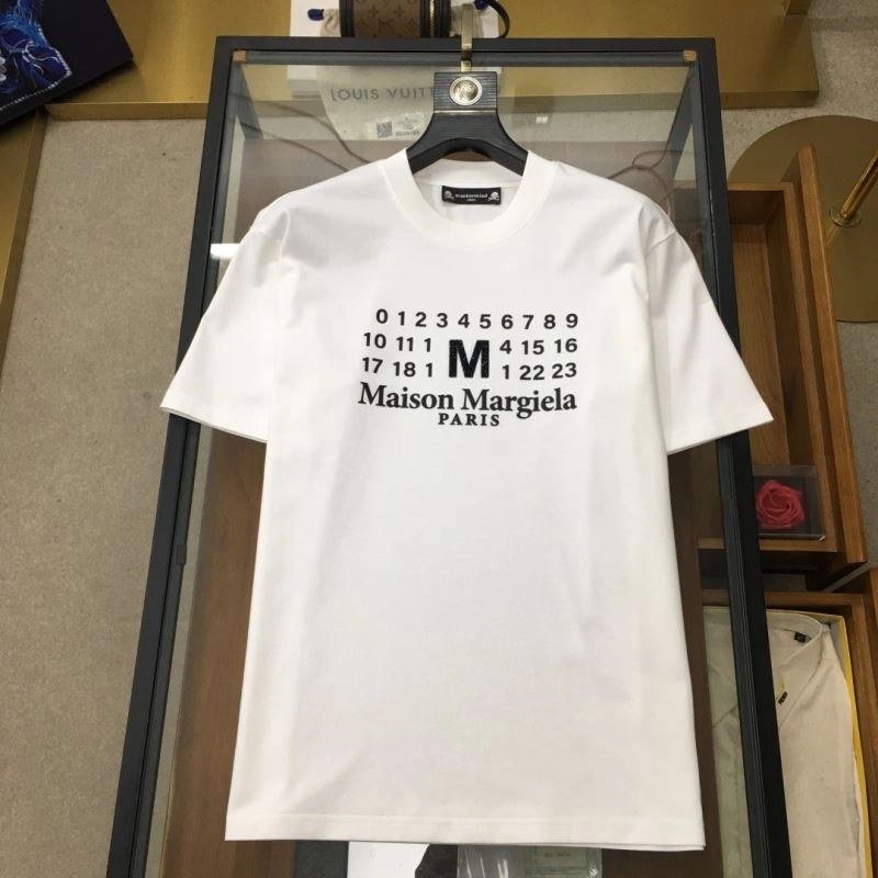 Top match Maison Margiela T-Shirts