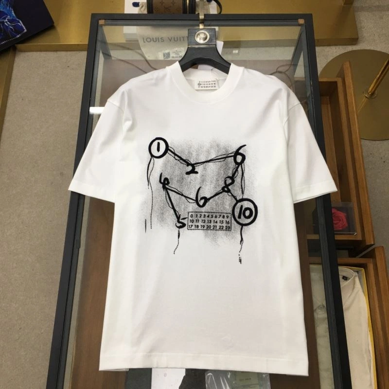 Accurate model Maison Margiela T-Shirts