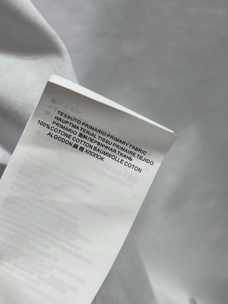Indistinguishable Maison Margiela T-Shirts