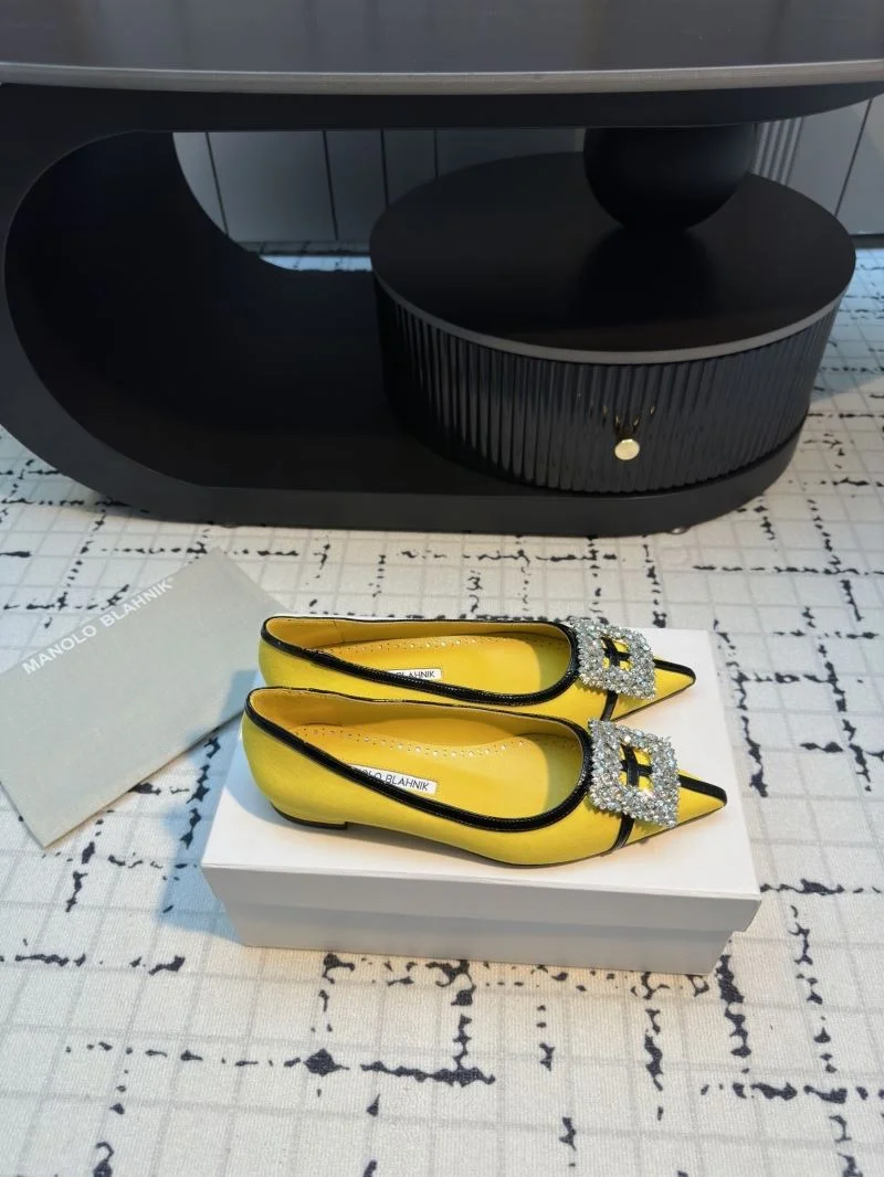 High fidelity Manolo Blahnik Shoes