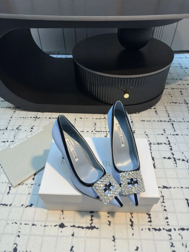 Low-cost Manolo Blahnik Shoes
