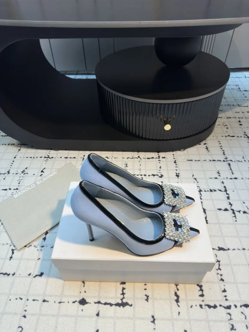 Low-cost Manolo Blahnik Shoes