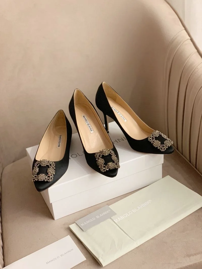 Exact replica Manolo Blahnik Shoes
