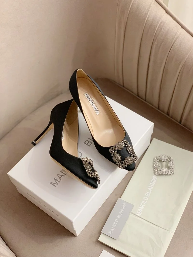 Exact replica Manolo Blahnik Shoes
