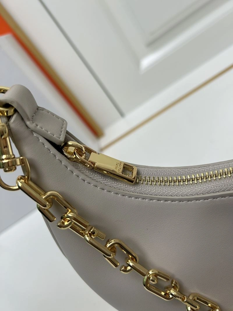 Indistinguishable Marc Jacobs Hobo Bags