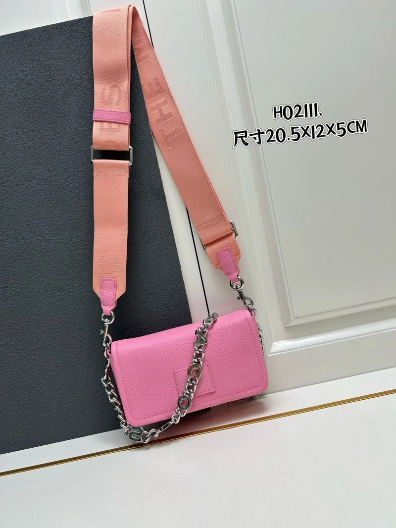 Accurate model Marc Jacobs Satchel Bags