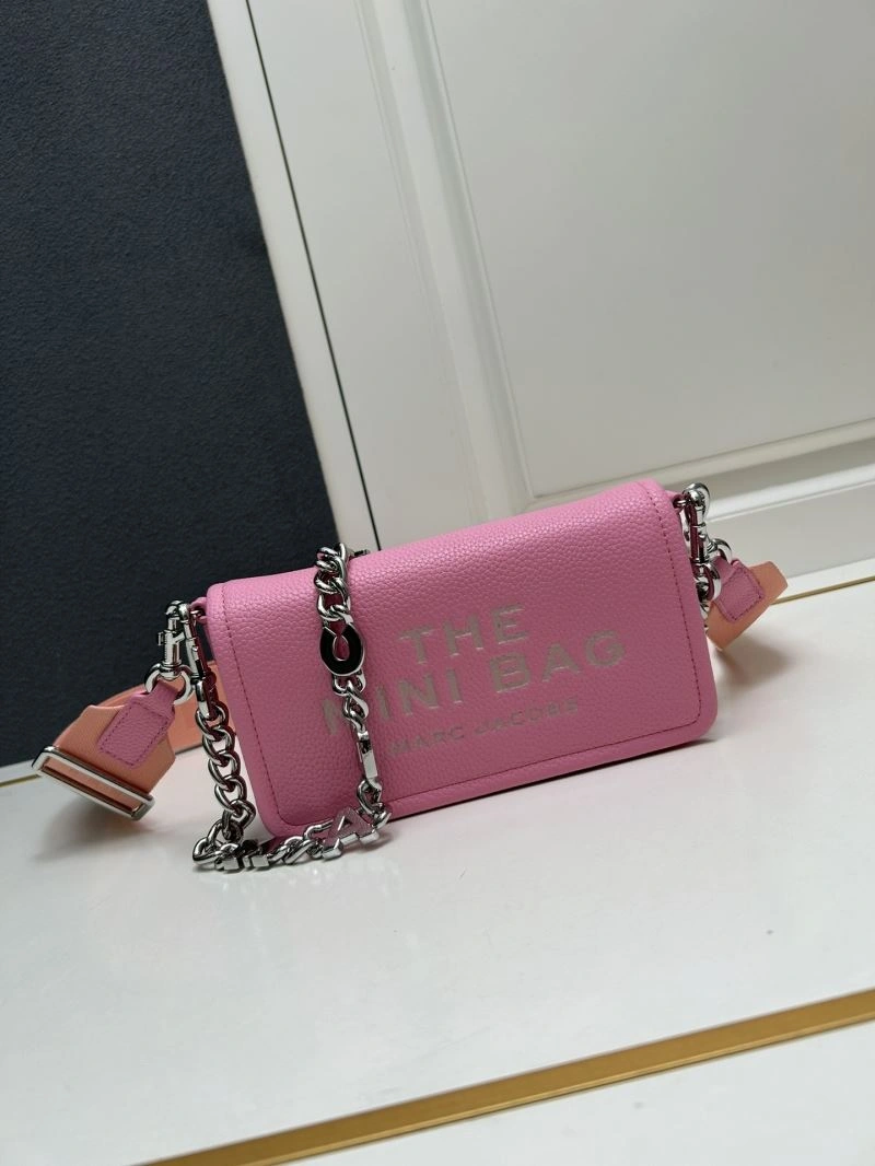 Accurate model Marc Jacobs Satchel Bags