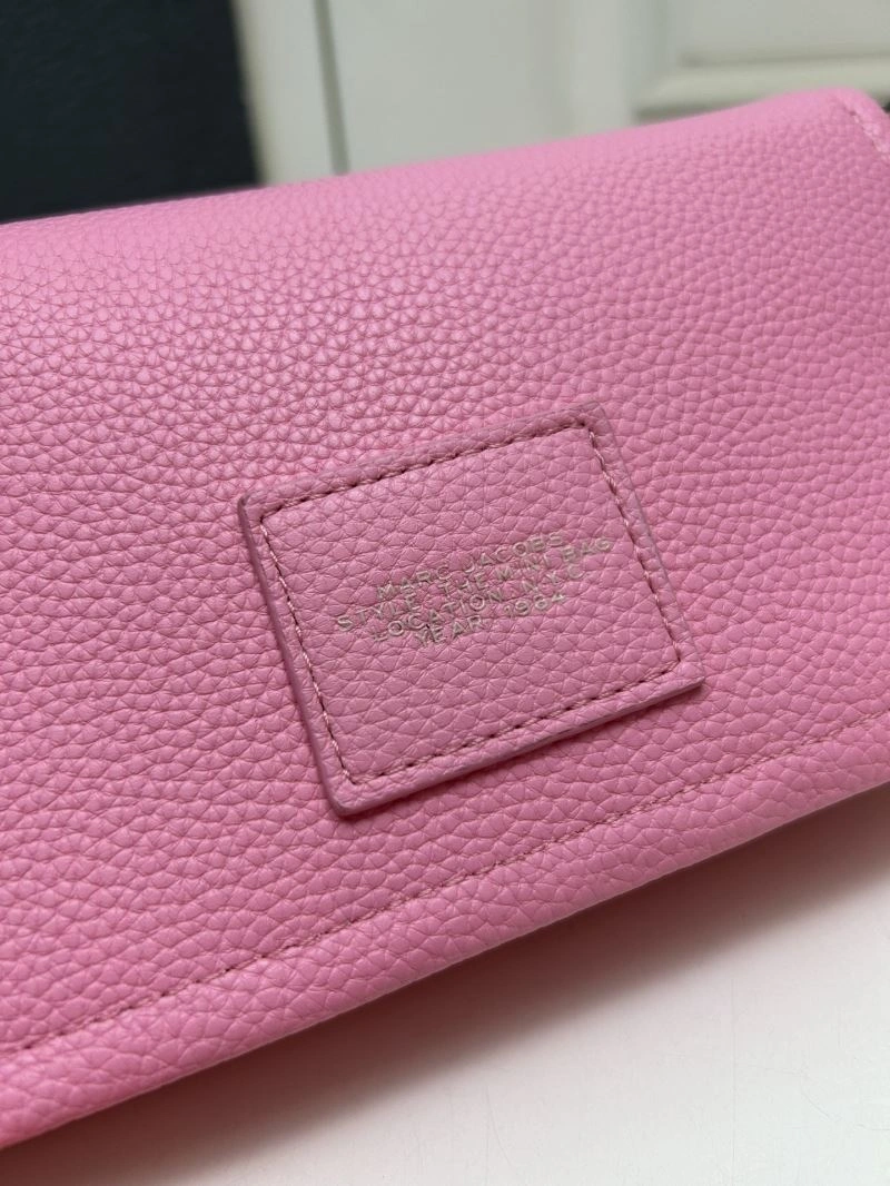Accurate model Marc Jacobs Satchel Bags