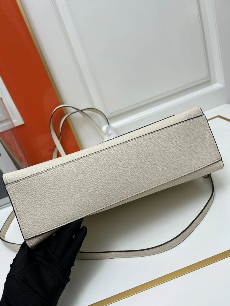 Cut-rate Marc Jacobs Shopping Bags