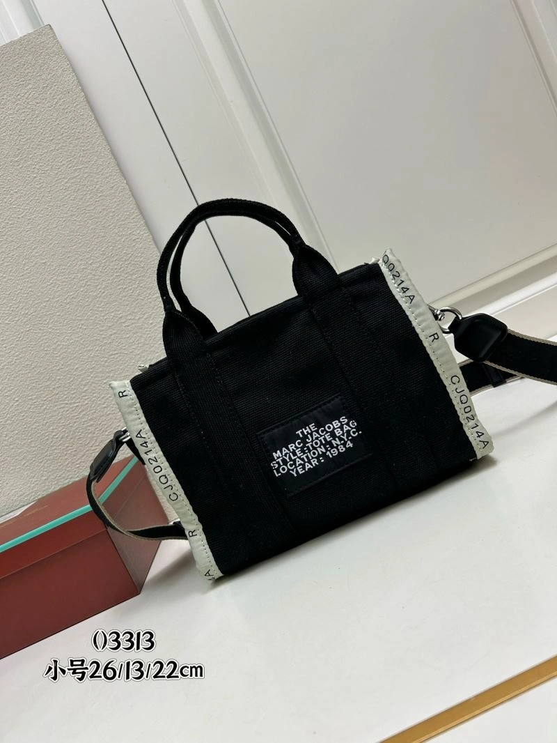 Bargain Marc Jacobs Shopping Bags