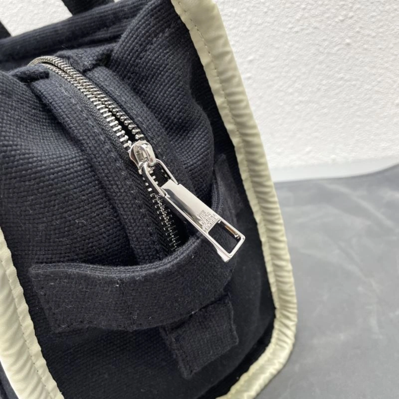 Low-cost Marc Jacobs Shopping Bags