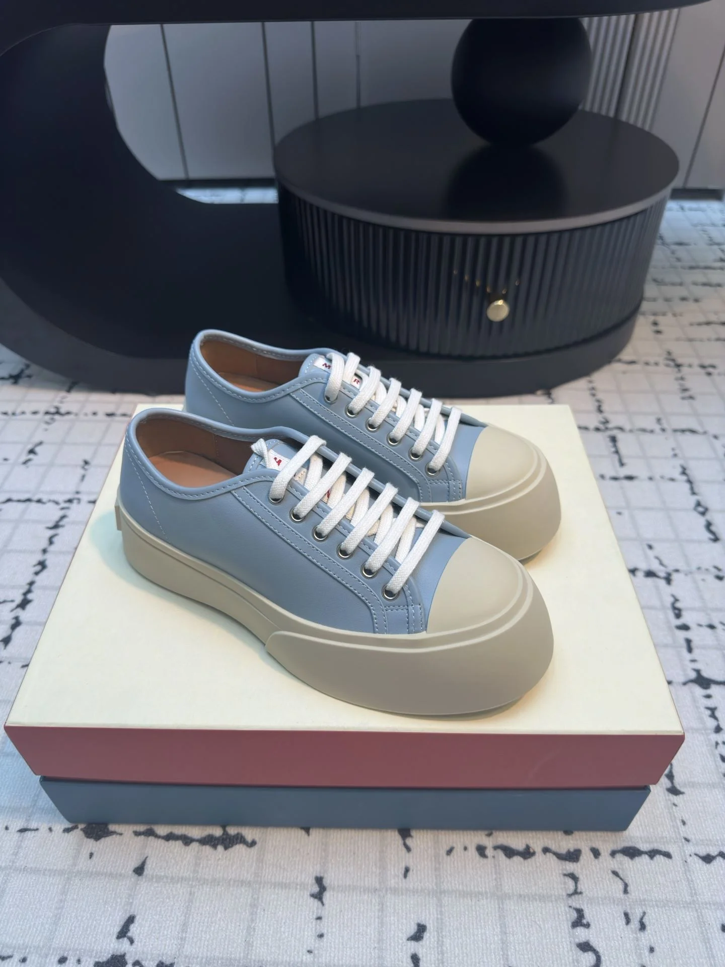Accurate model Marni Shoes