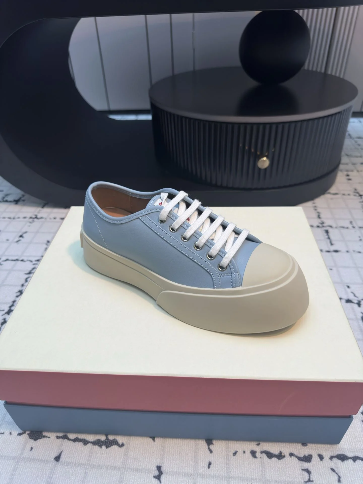 Accurate model Marni Shoes