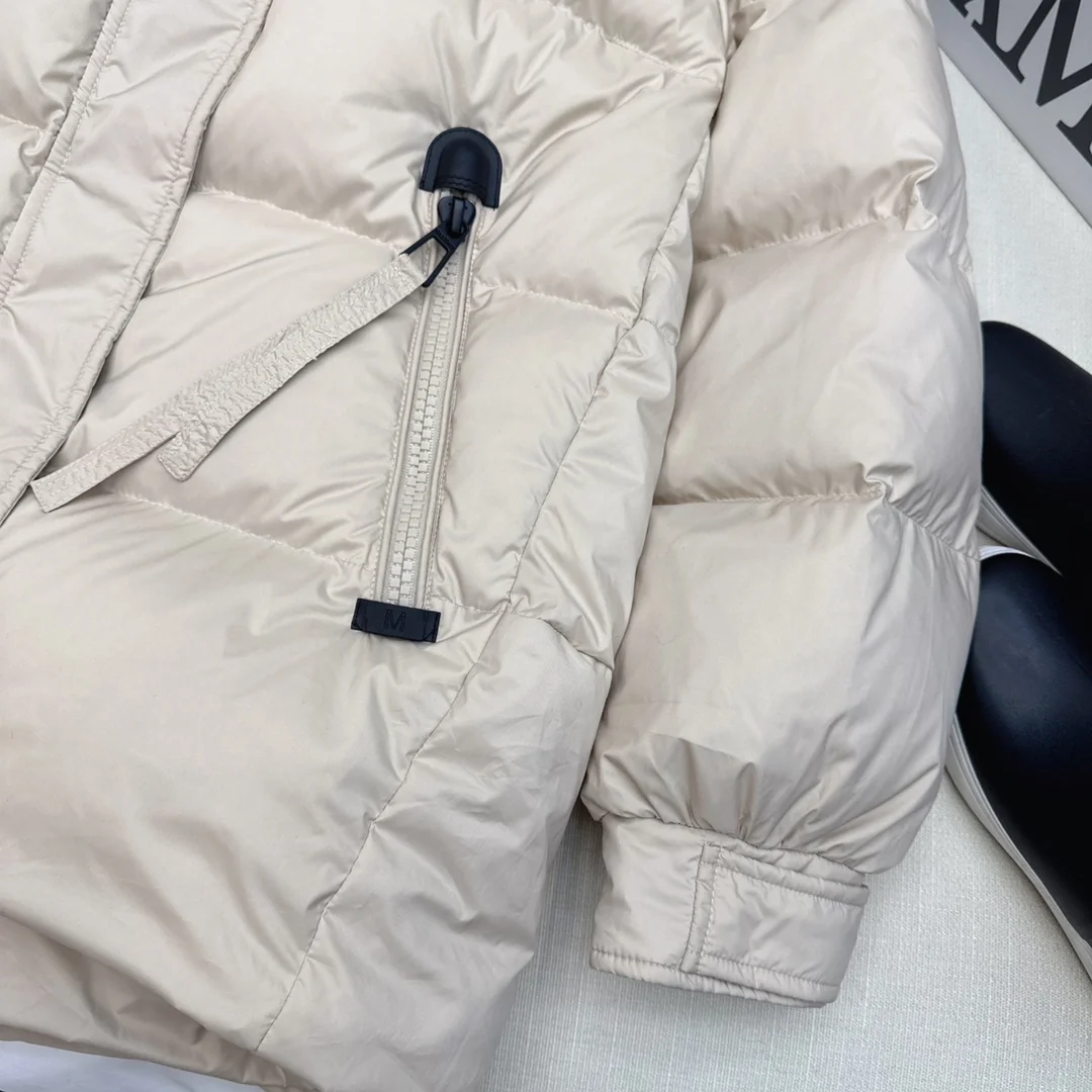 High fidelity Max Mara Down Jackets