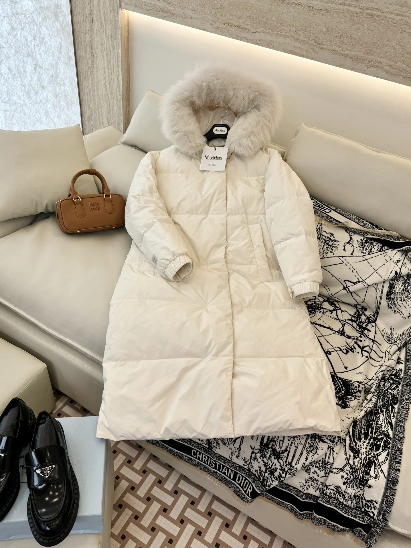 Inexpensive Max Mara Down Jackets