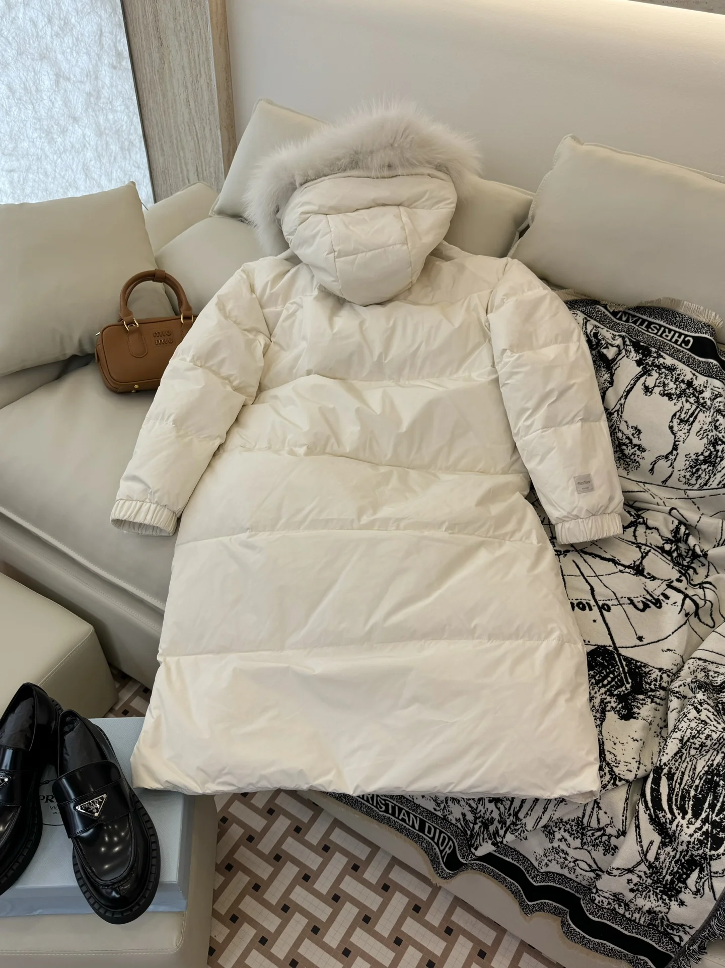 Inexpensive Max Mara Down Jackets