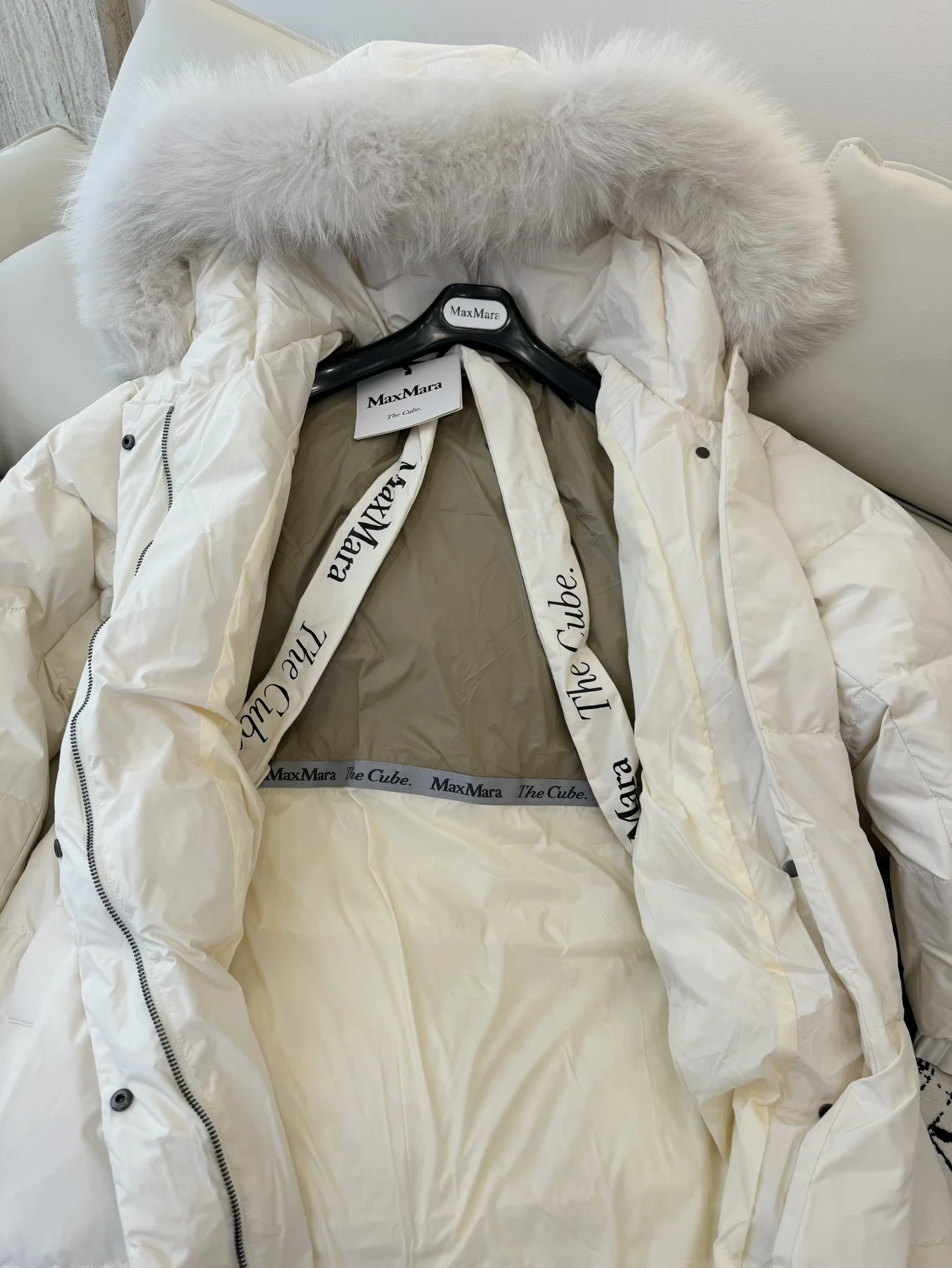 Inexpensive Max Mara Down Jackets