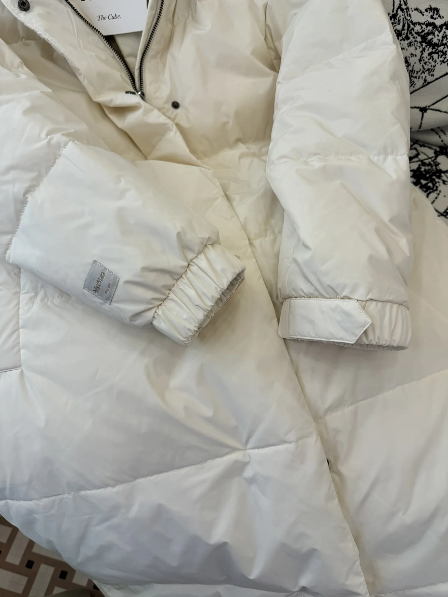 Inexpensive Max Mara Down Jackets