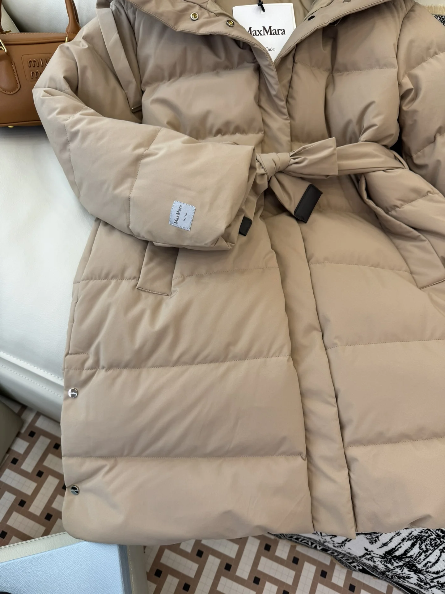 Inexpensive Max Mara Down Jackets