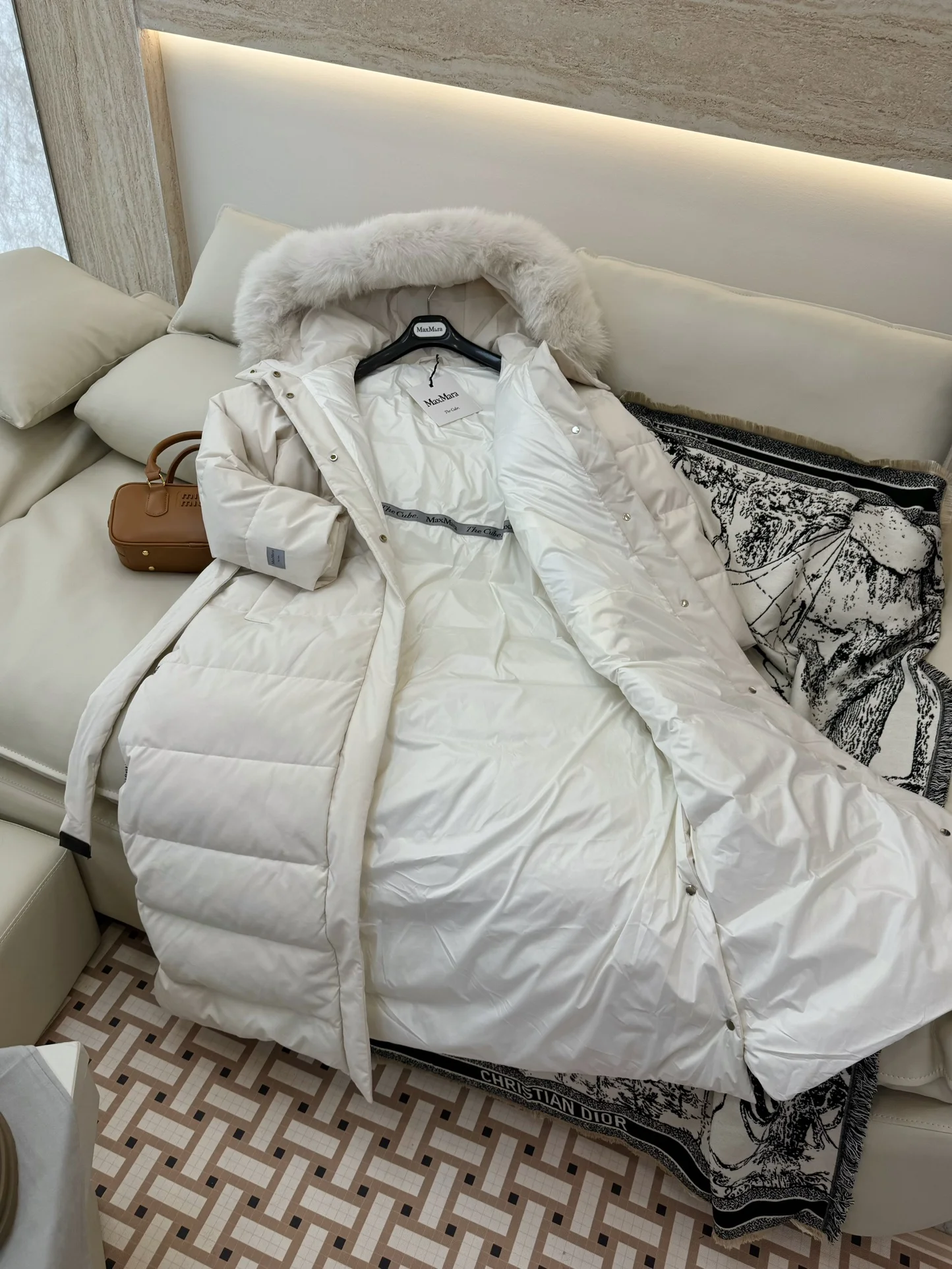 Indistinguishable Max Mara Down Jackets