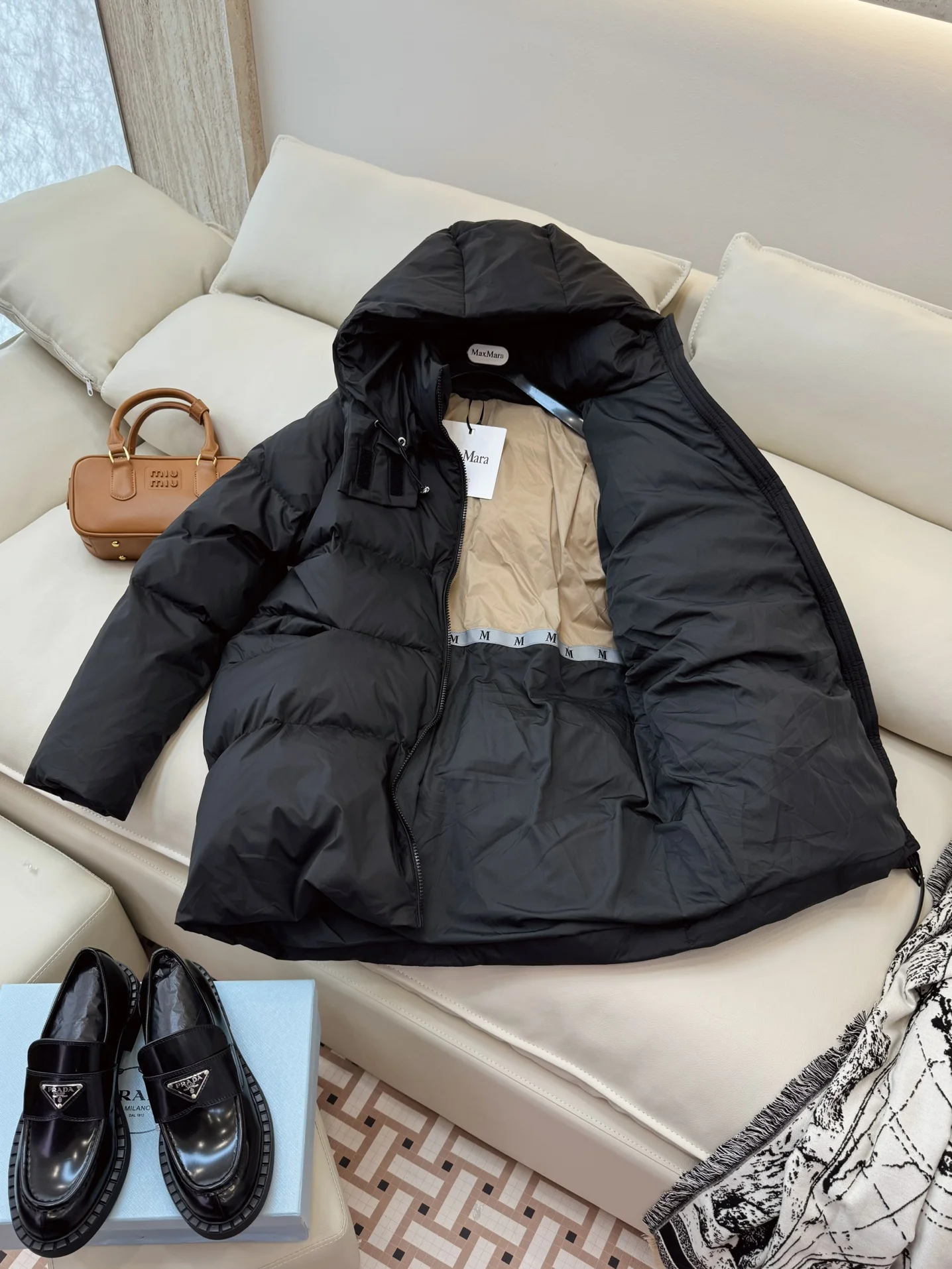 Inexpensive Max Mara Down Jackets